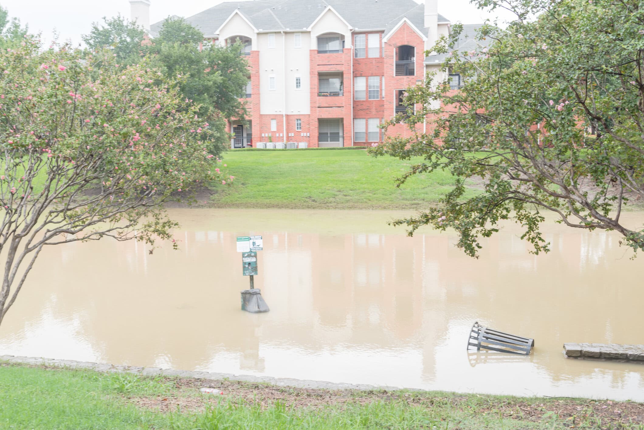 Weather Dallas: flash flood warning in northern metroplex - United ...